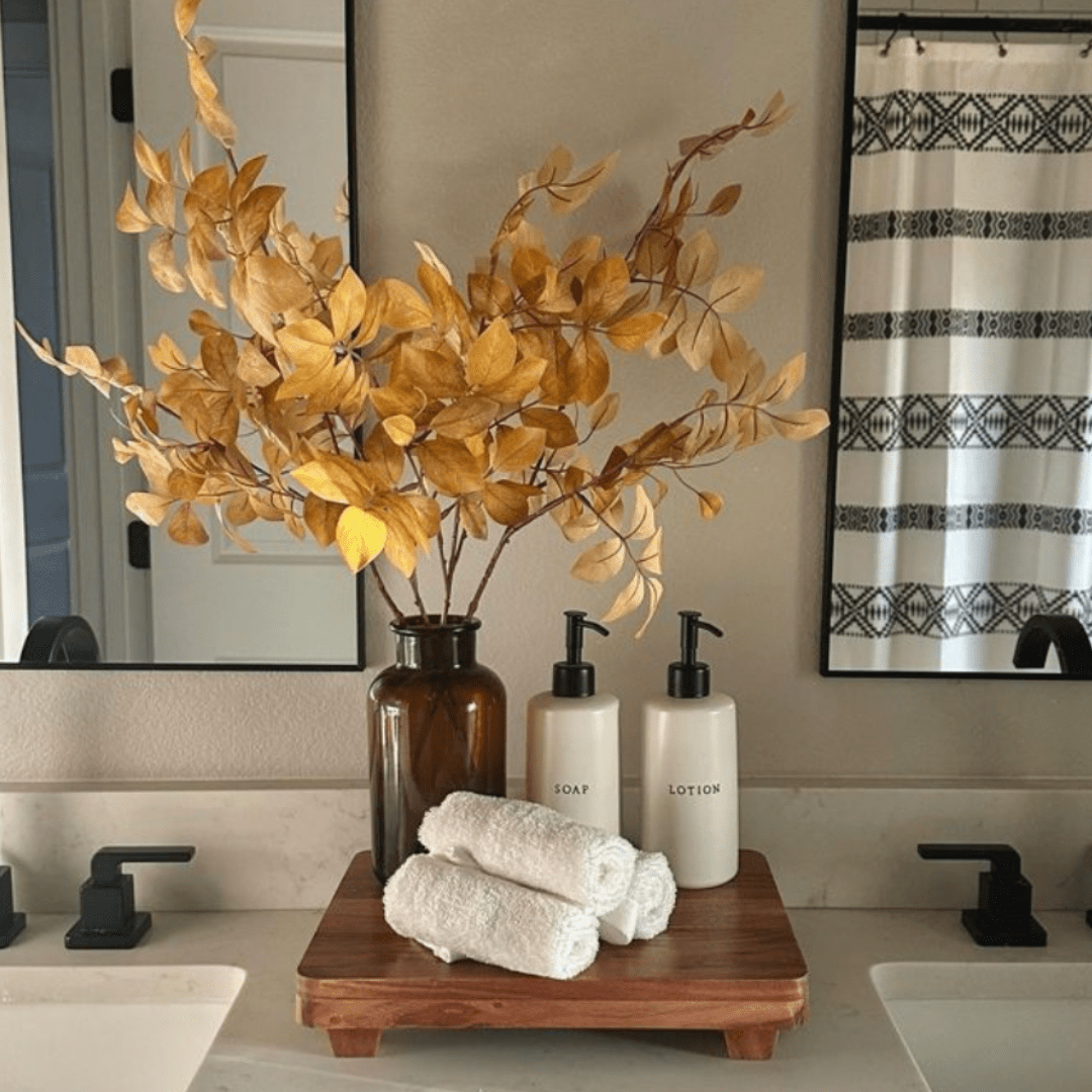 10 Gorgeous Bathroom Tray Decor Ideas For Your Toiletries