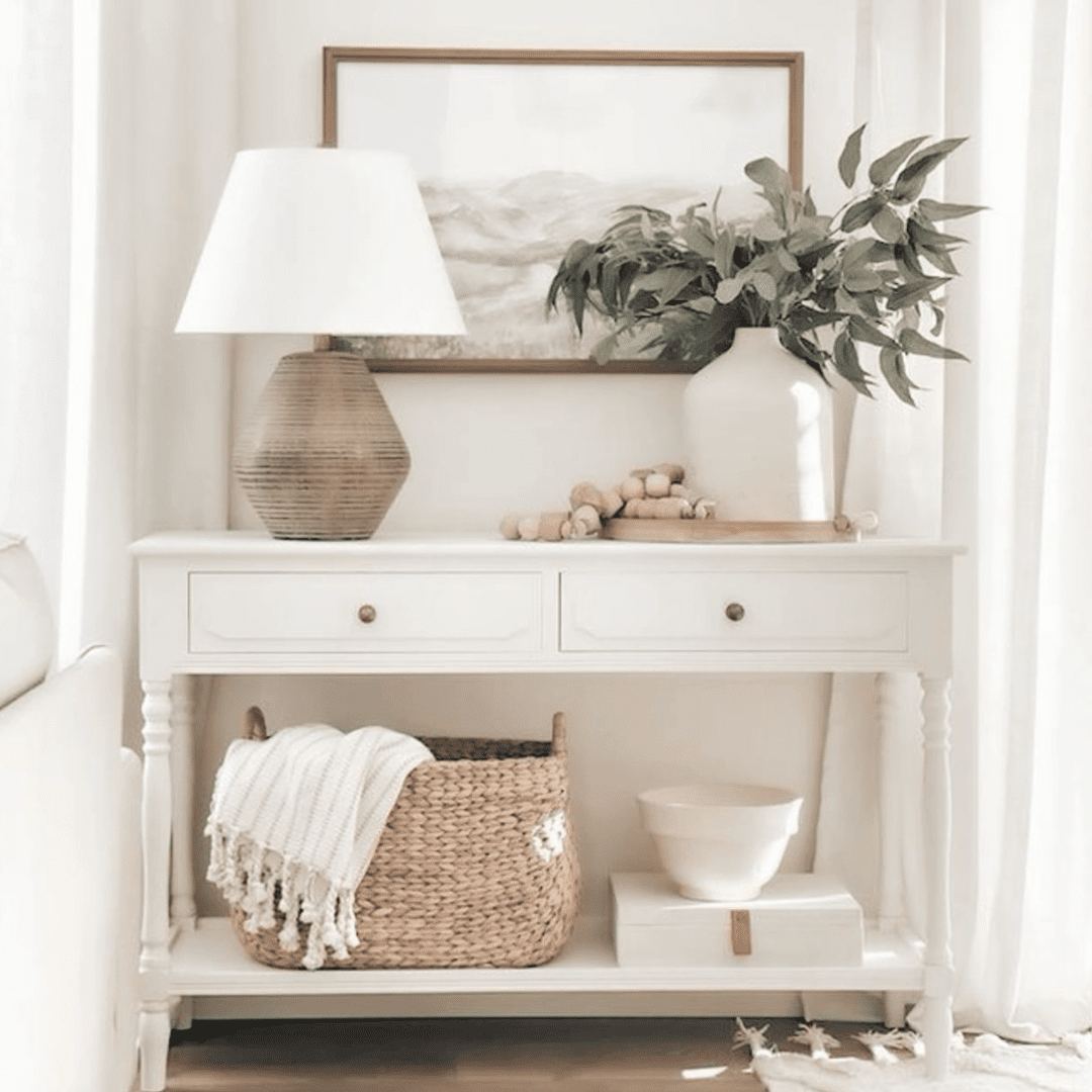 10 Beautiful And Practical Entryway Table Ideas