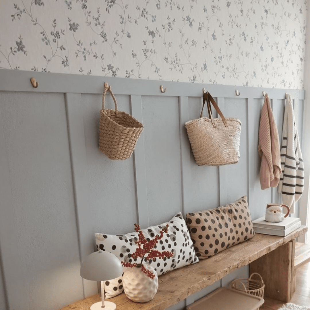 12 Beautiful Hallway Decorating Ideas